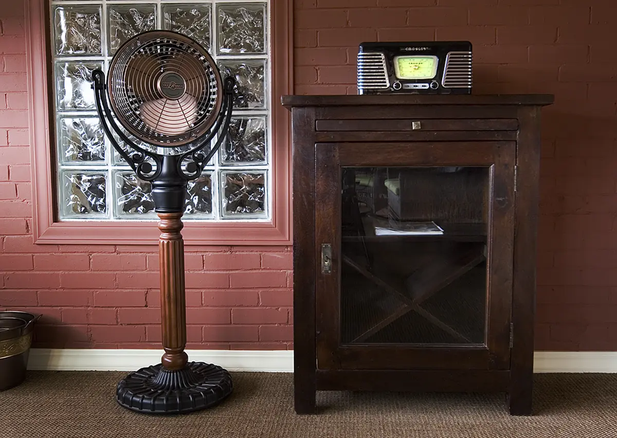 Features · The Chamberlin Inn